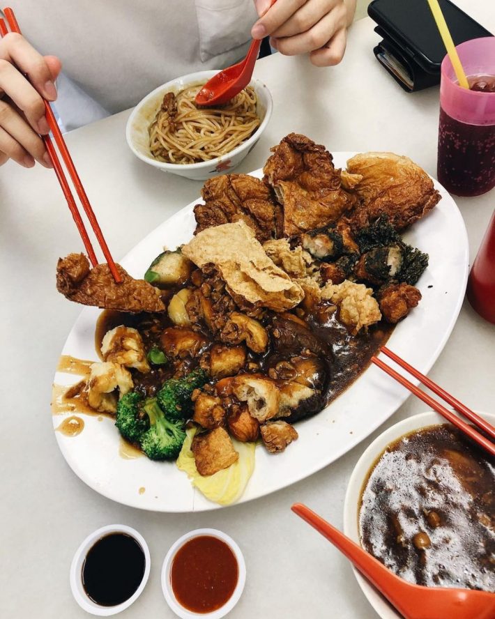 创新传统合为一体🔥 Fu Lin Kitchen客家酿豆腐玩出新花样😋 中午卖酿料，夜晚变酒吧！ - 🇸🇬新加坡省钱皇后-皇后情报局