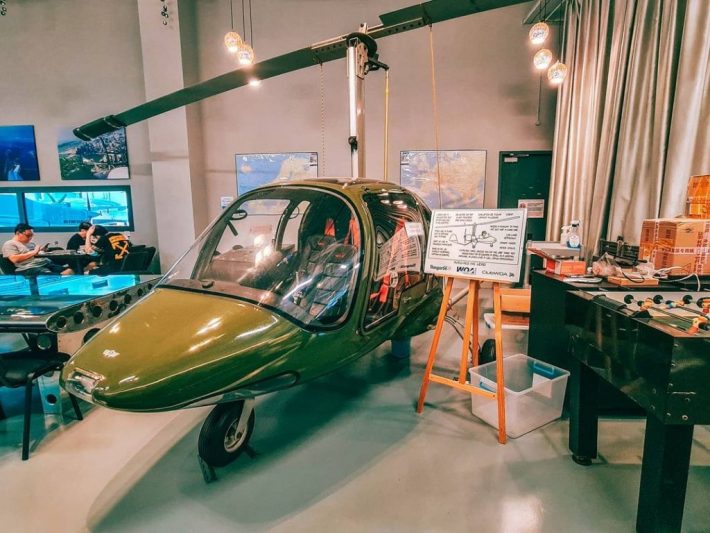 飞机主题咖啡厅Hangar66 Cafe ️ 货真价实小飞机、旷阔机舱用餐区！周末探店打卡吧 - 🇸🇬新加坡省钱皇后-皇后情报局